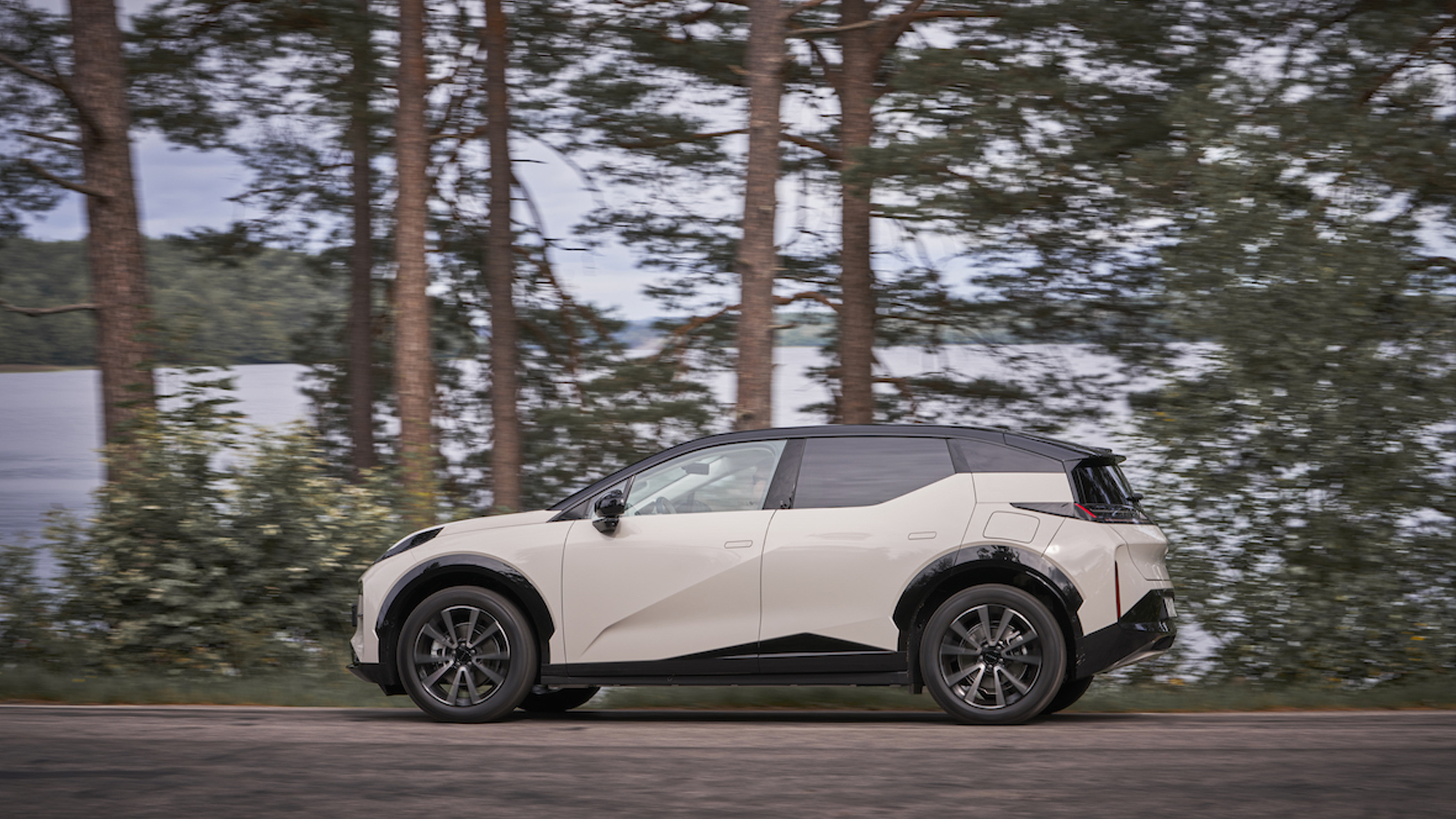 Gratis service och uppkoppling när Zeekr sänker priset - Elbilen